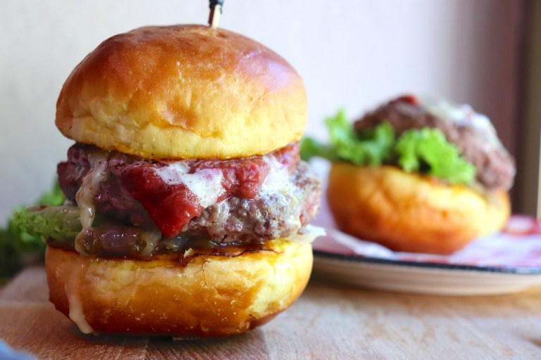 Hamburger originale: in viaggio tra Italia, Francia e Germania – Carne ...
