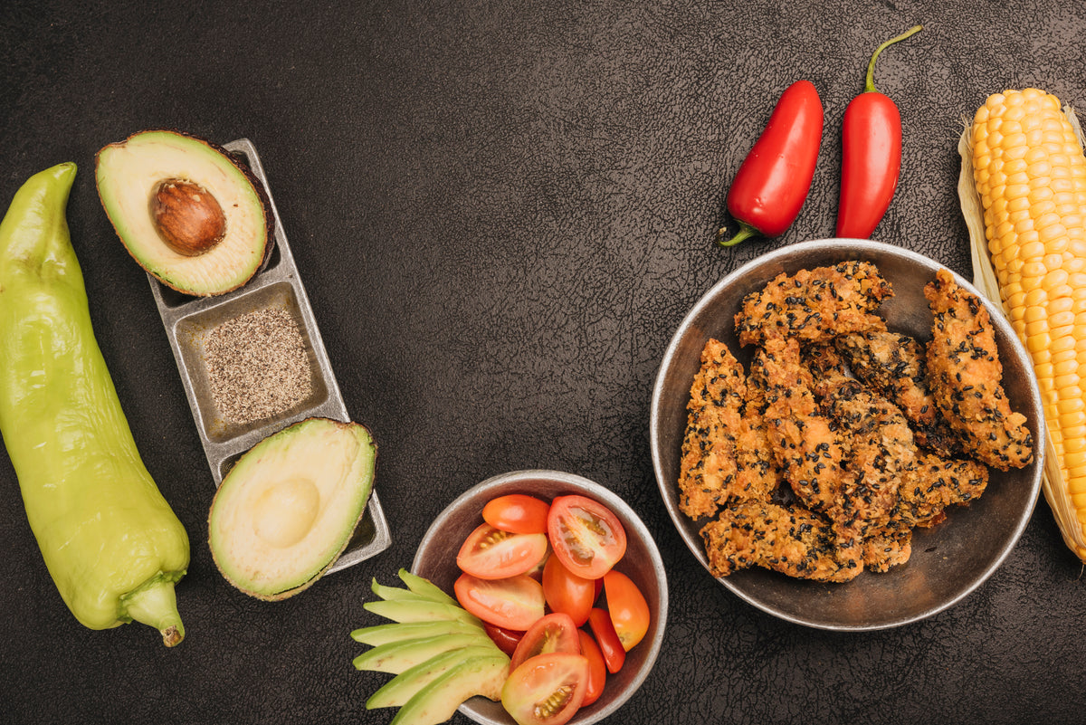 Fried chicken nuggets with guacamole – Carne Genuina